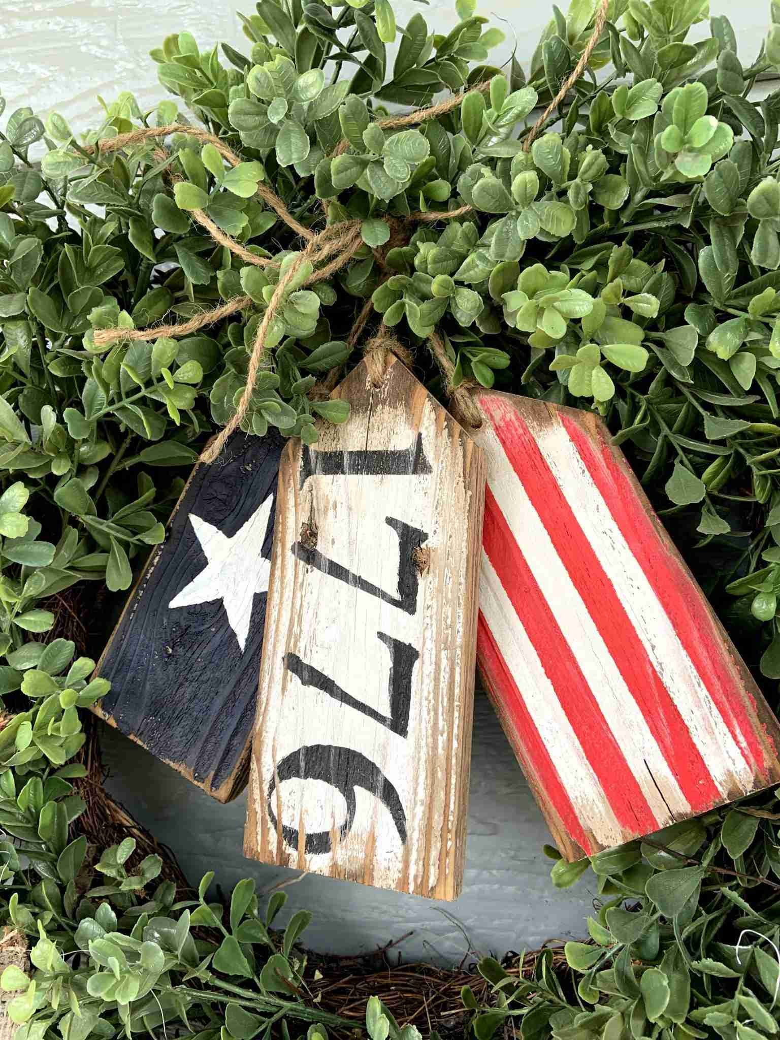 Old Picket Patriotic Tags - Word & Home