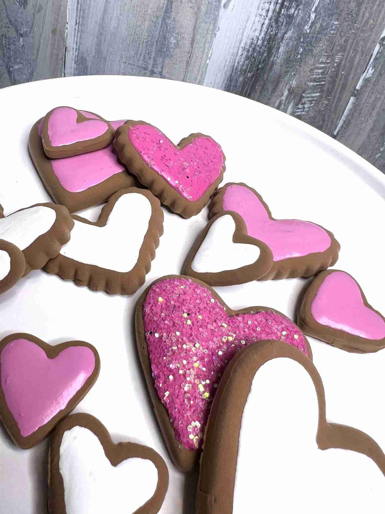 Fake Bake Valentine's Day Cookies - Easy DIY - Word & Home