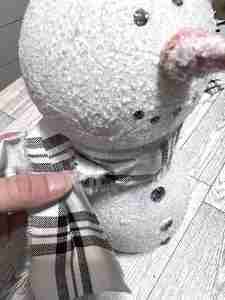 Dollar Tree Snowman - Easy DIY - Word & Home