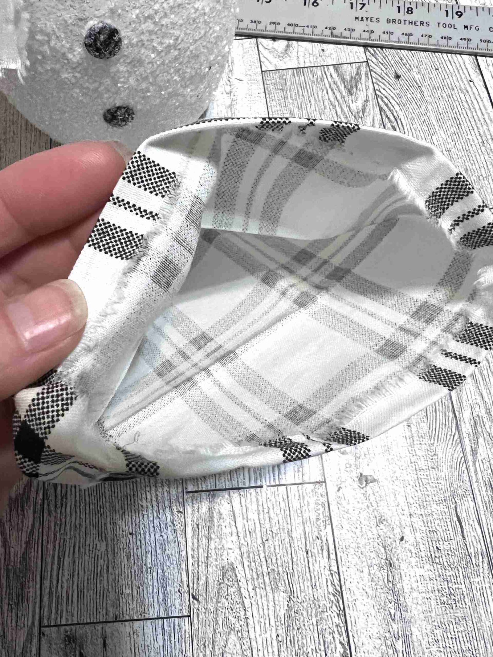 Dollar Tree Snowman - Easy DIY - Word & Home