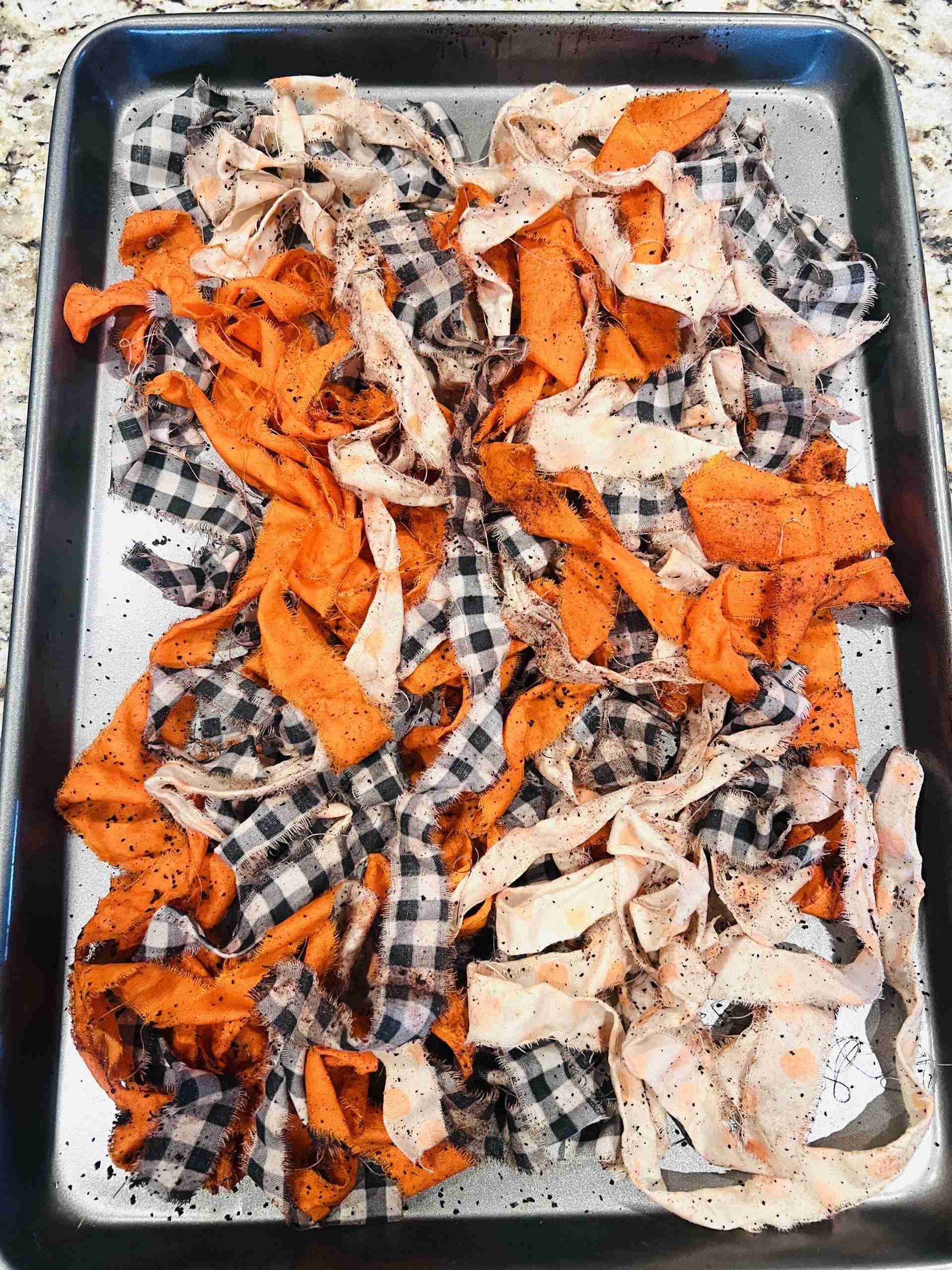 How to Grunge Material Strips - Word & Home