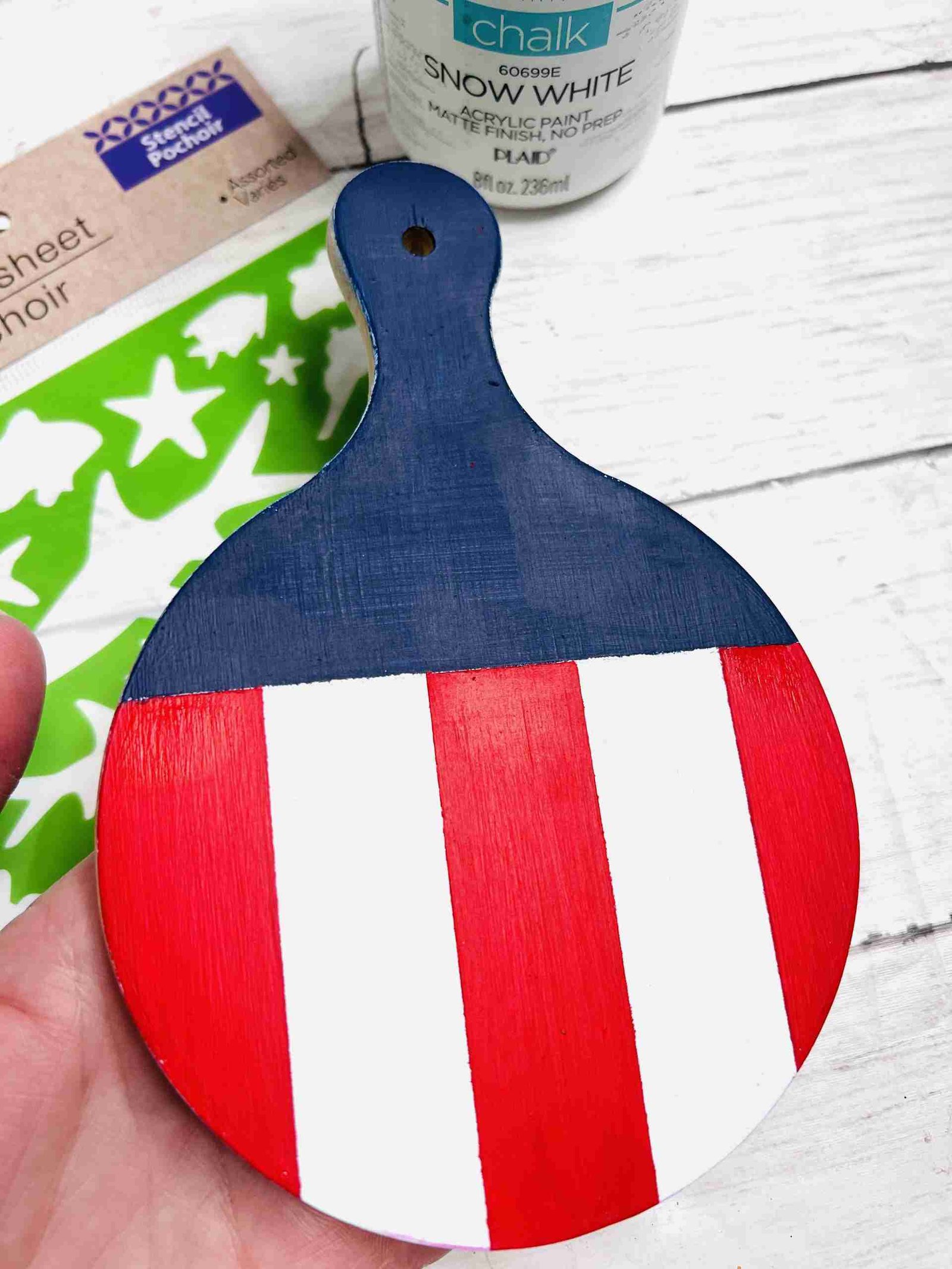 DIY Patriotic Cutting Board Decor - Word & Home - Word & Home